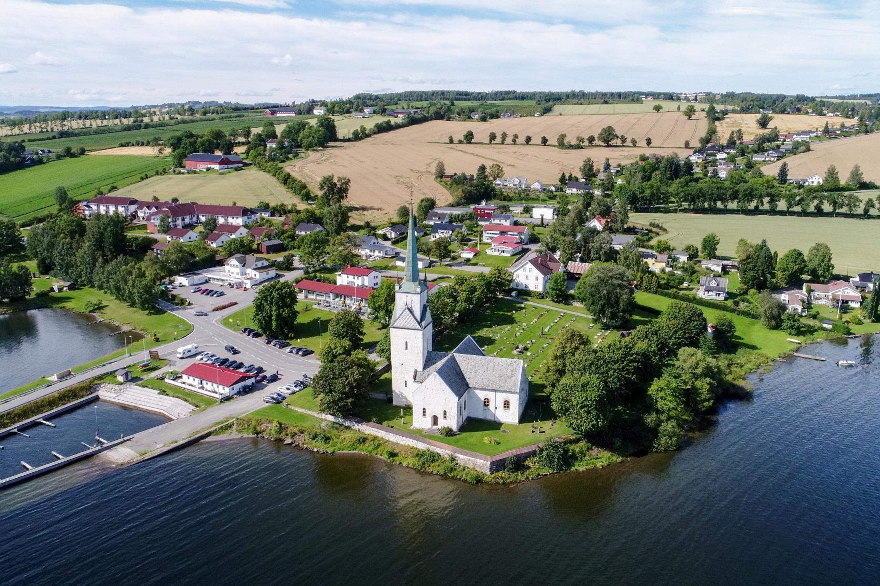 Nes kirke - Visit Øst-Norge